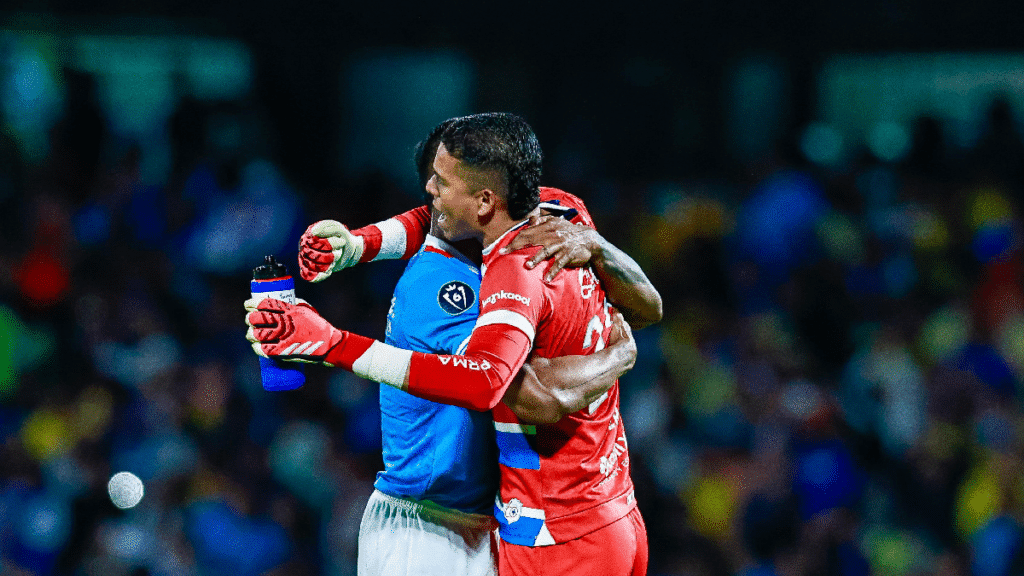 "Cruz Azul Conquista a América y Avanza en la Concachampions: Un Final ...