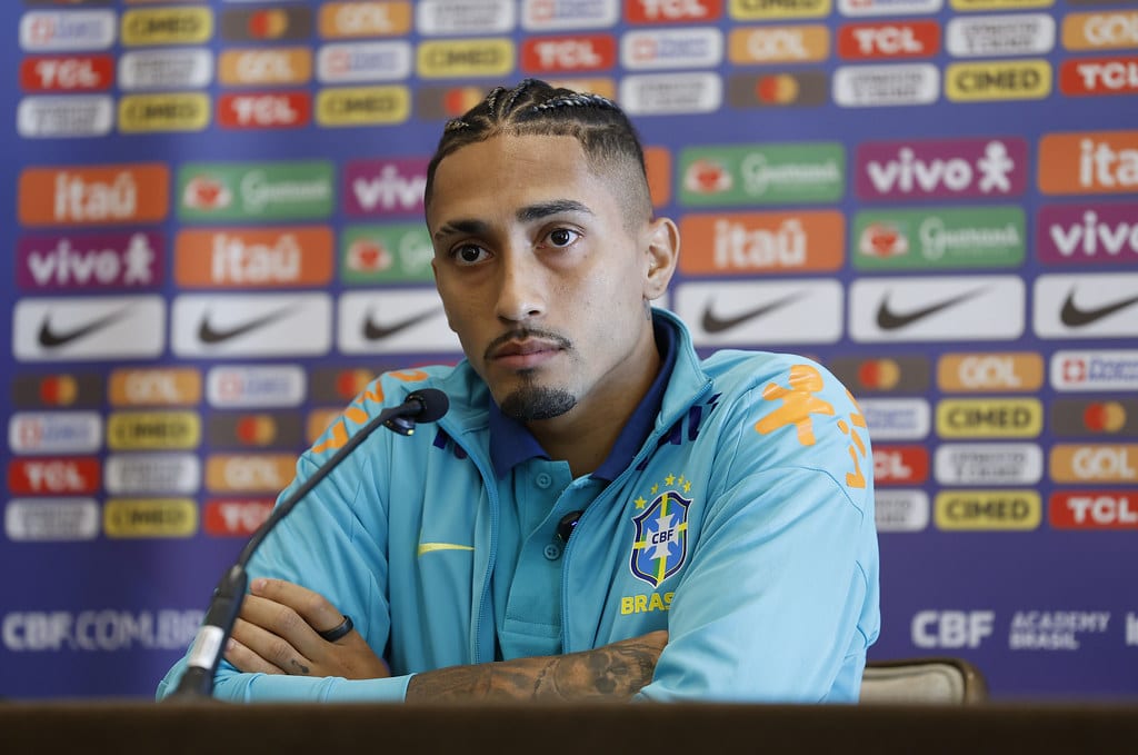 Raphinha brilla en la Supercopa de España: Hansi Flick revela el ...